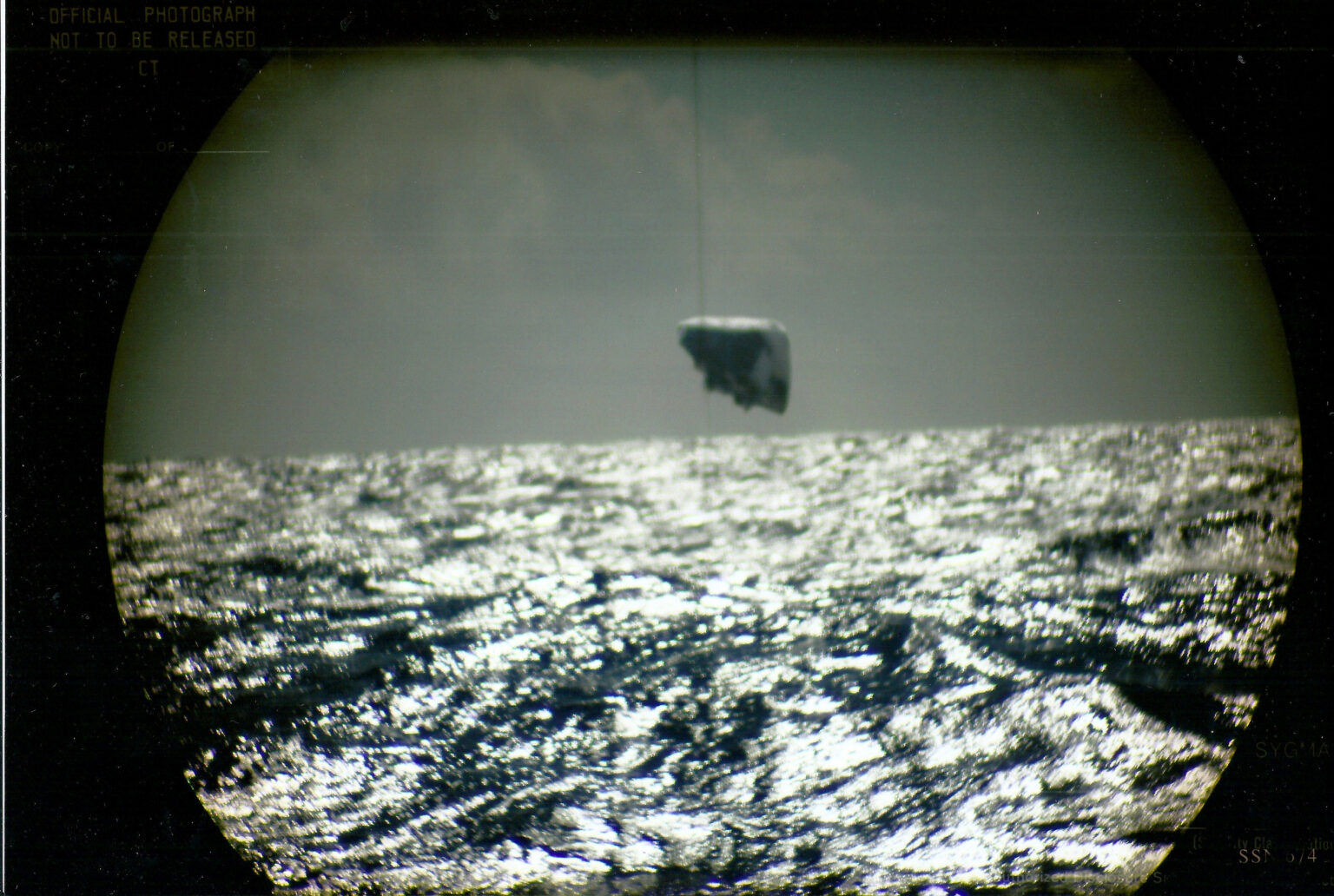 Arctic UFO Photographs, USS Trepang, SSN 674, March 1971 - The Black ...